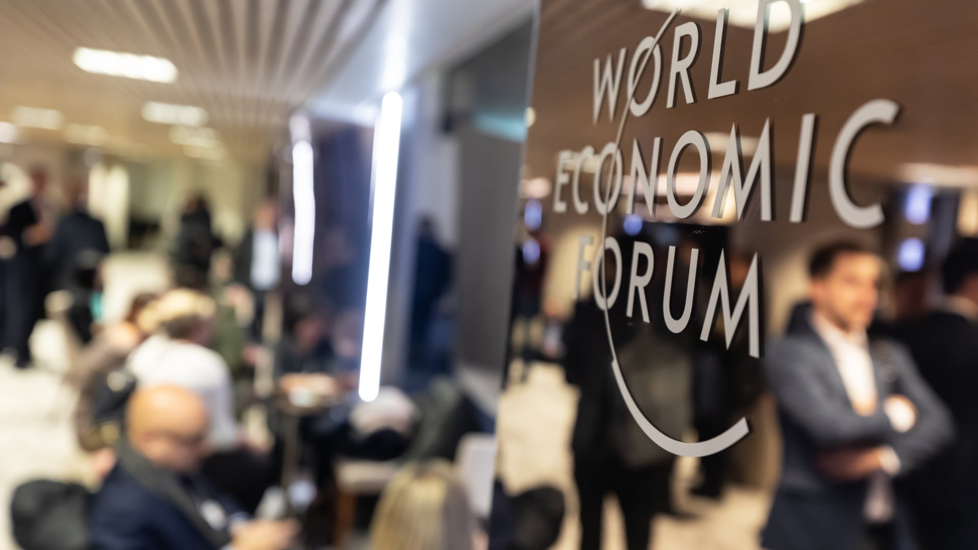 WEF 2024: Google führt Hologramm-Meetings via Starline vor
