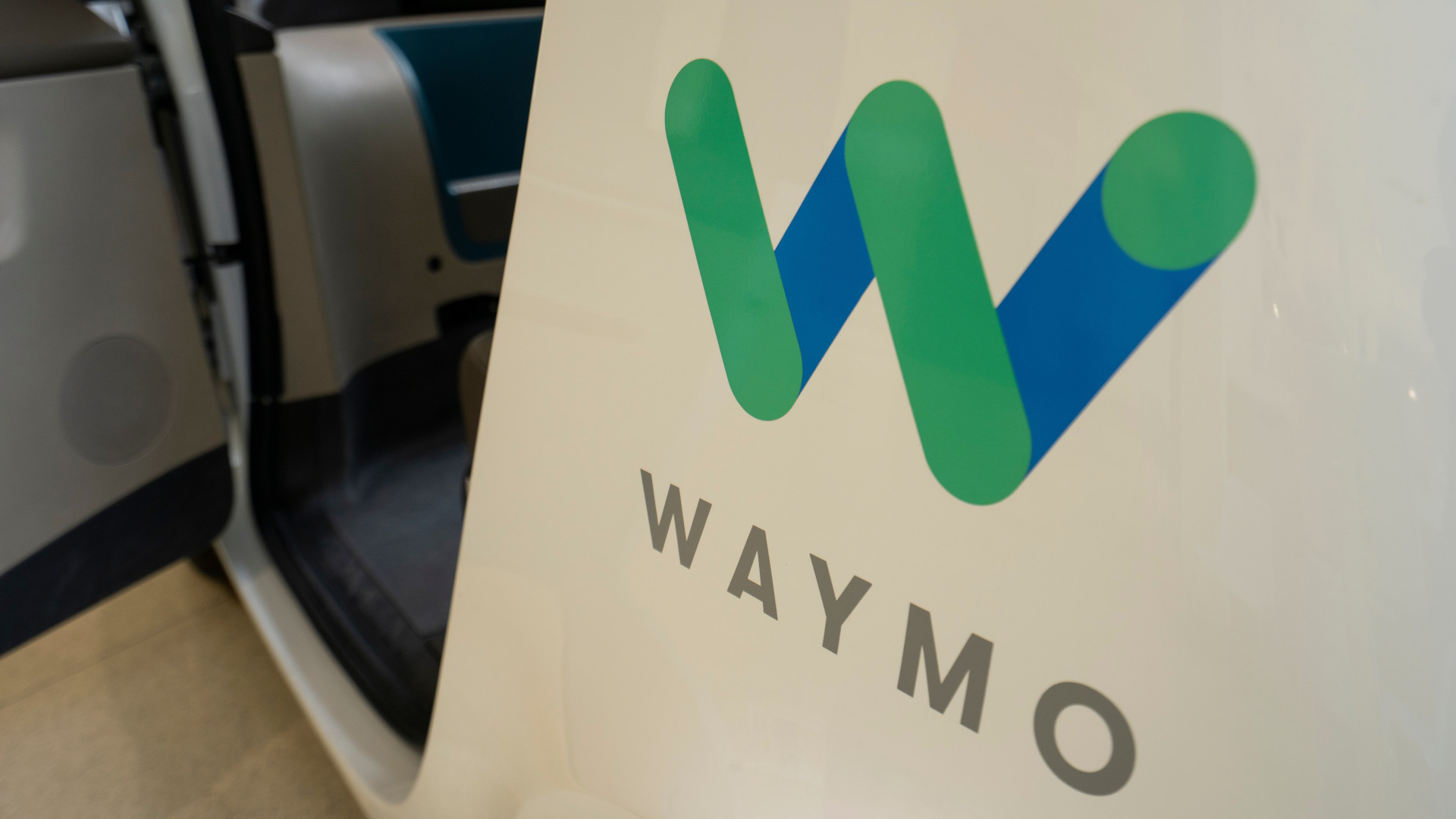 Waymo-Robotaxis: 150.000 Fahrten pro Woche