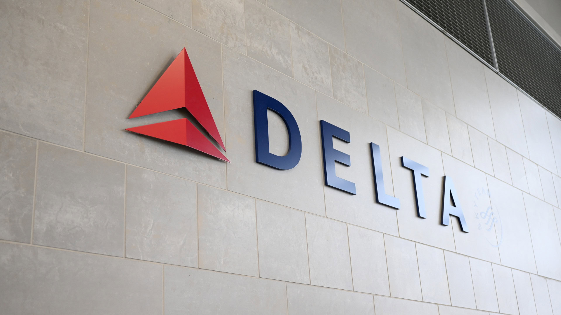 Delta will 500 Millionen: CrowdStrike verweist auf vertragliche Haftung