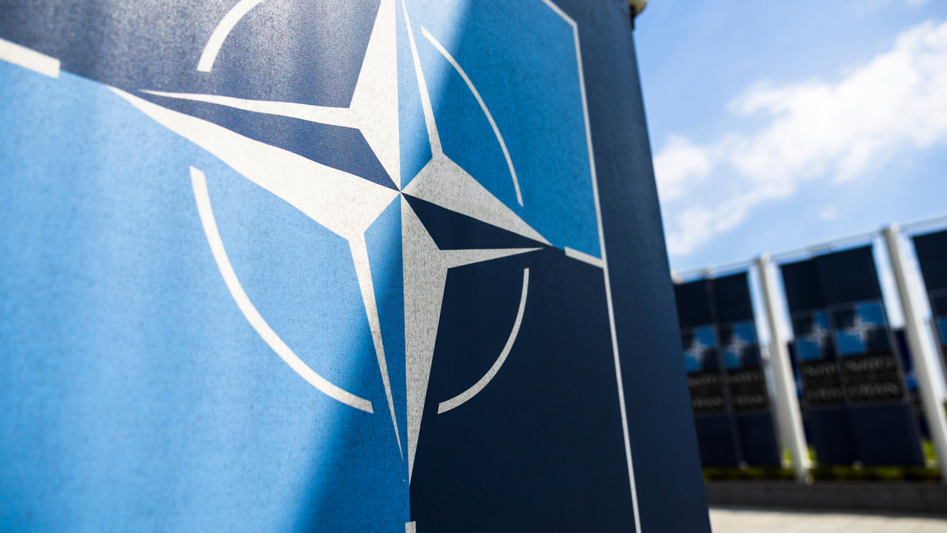 NATO: Millionenvertrag mit Google für "souveräne Cloud"